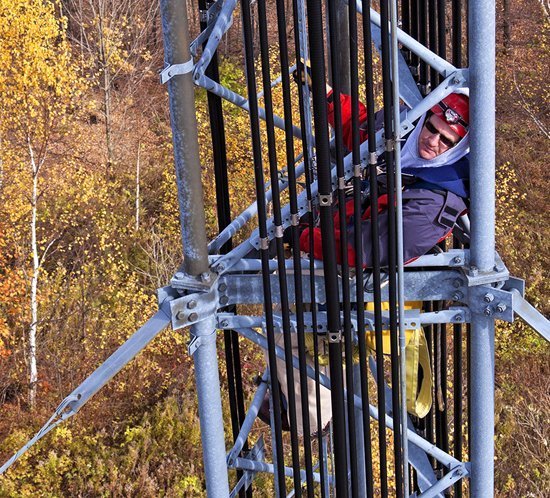 Flash Shares Tower Climbing Video | Flash Technology