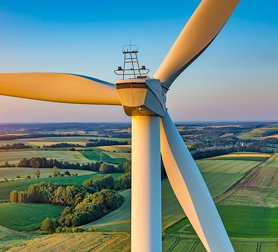 Wind Turbine Obstruction Lights & Lighting Systems | Flash Technology