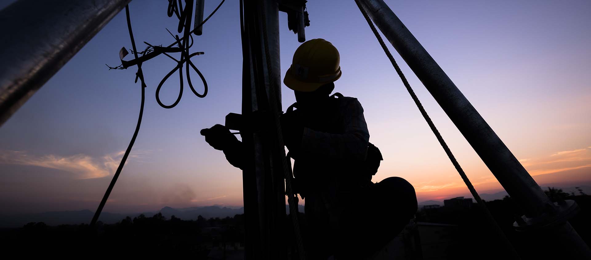 Flash Technology Aviation Obstruction Lights | Aircraft Tower Lights