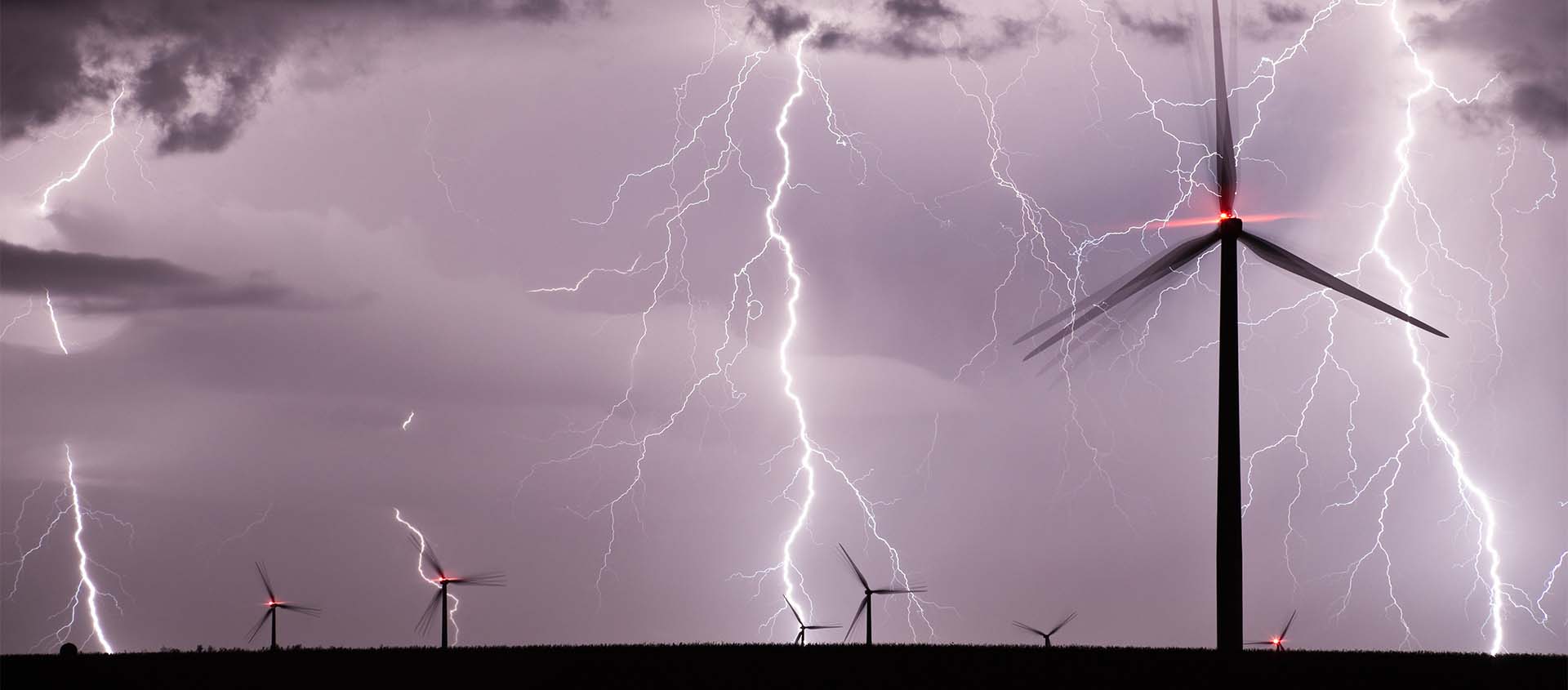 Flash Technology Aviation Obstruction Lights | Aircraft Tower Lights